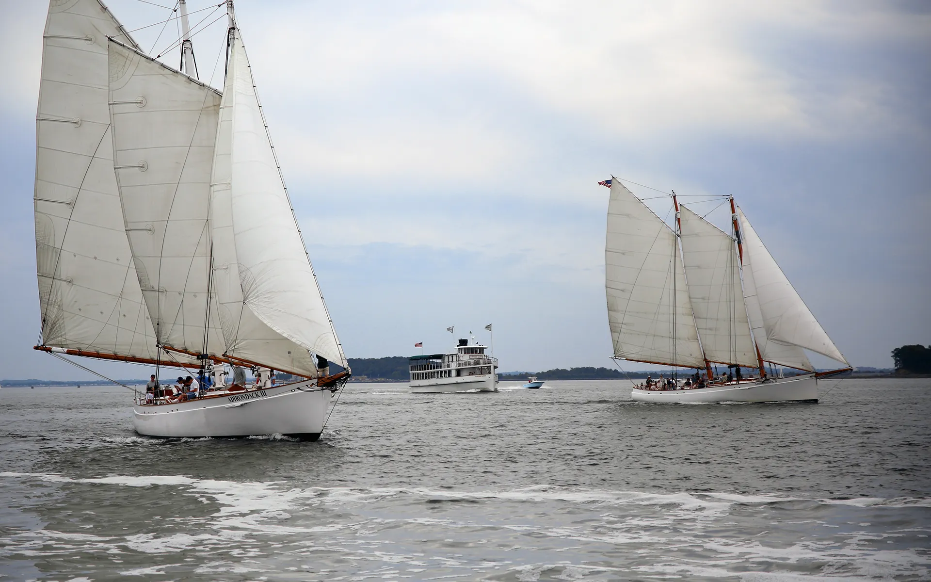Best of the Best | Classic Harbor Line Boston